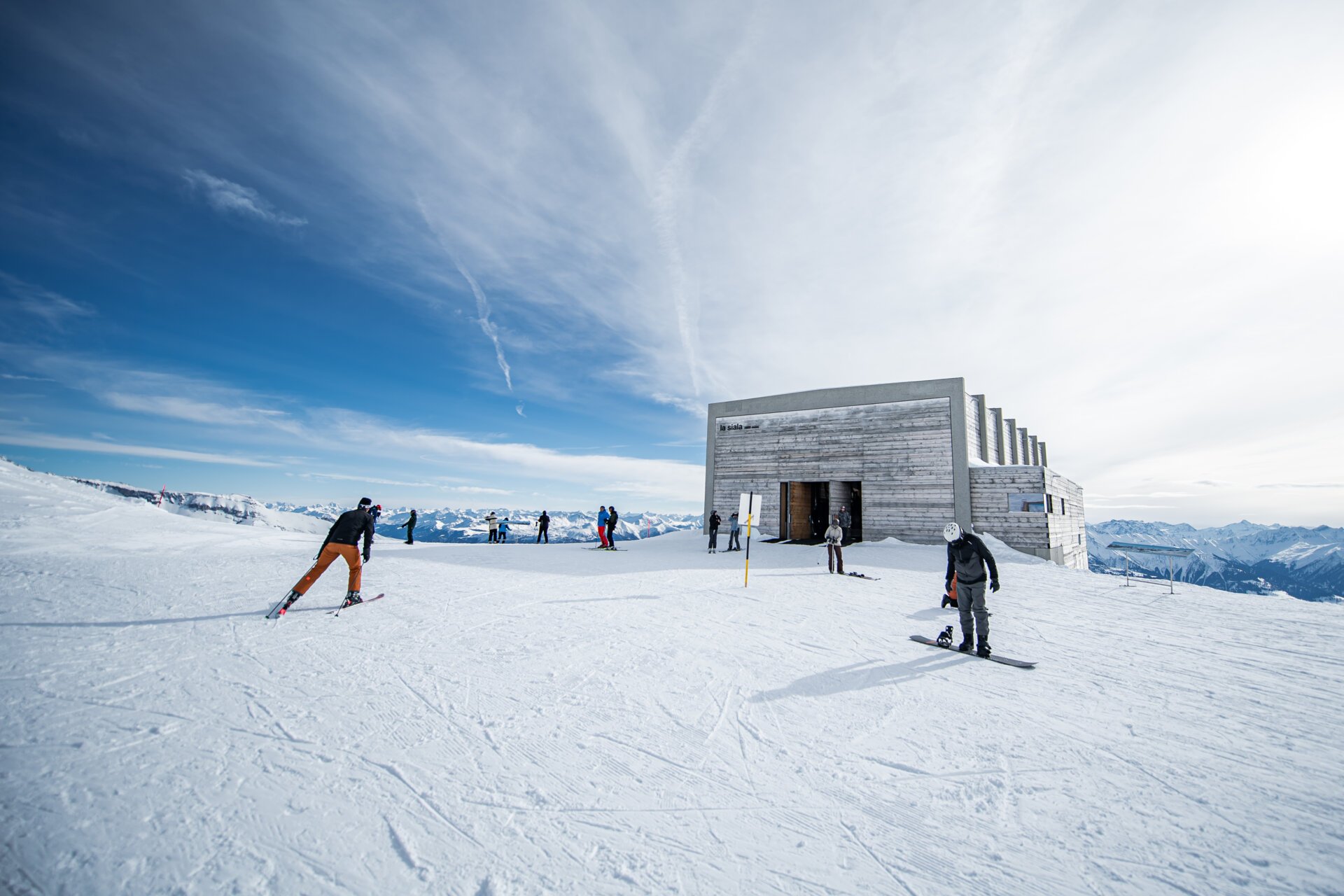 Ski rental in Flims-Laax-Falera | INTERSPORT Rent