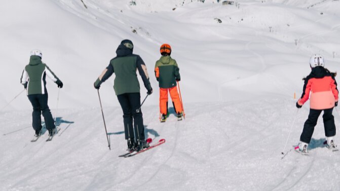 Ski rental: costs & expert-tips | INTERSPORT Rent
