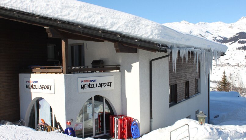 Skiing & ski rental in Switzerland | INTERSPORT Rent