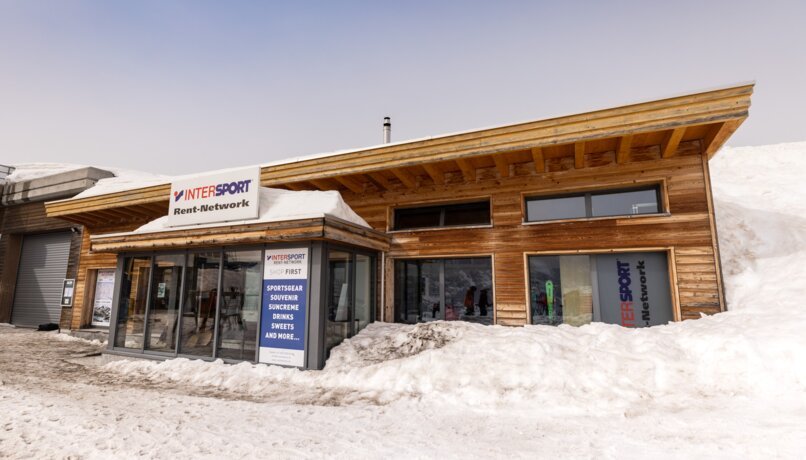 Skiing & ski rental in Switzerland | INTERSPORT Rent